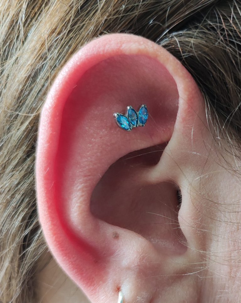 Acu piercing - Daith Kliniek Eindhoven